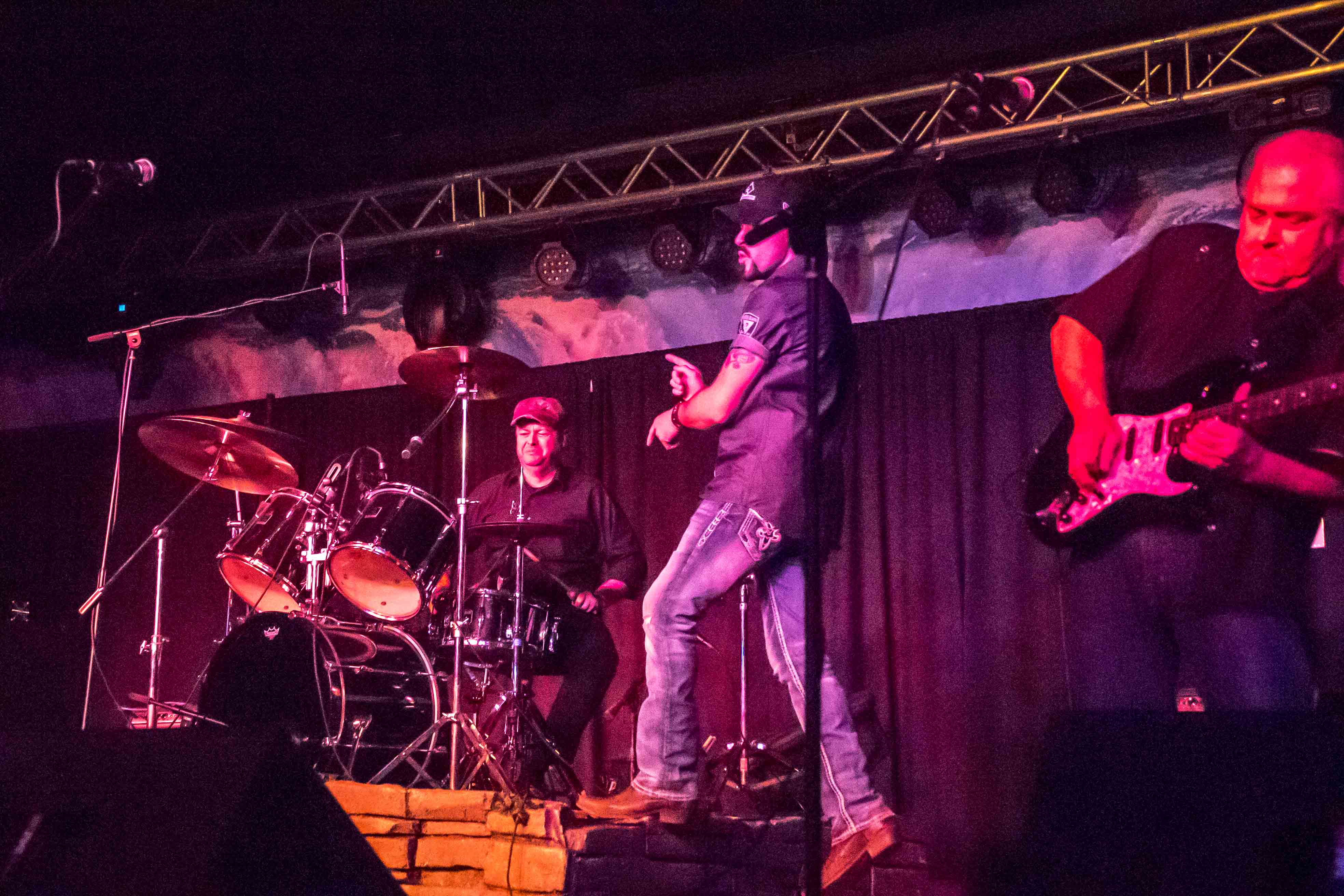 JB Aaron & The Brethren Win "Search for Sound of Smokin Joe's" Band ...