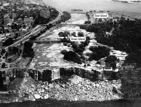 Niagara Falls Went Dry in 69′ | Niagara Falls Up Close